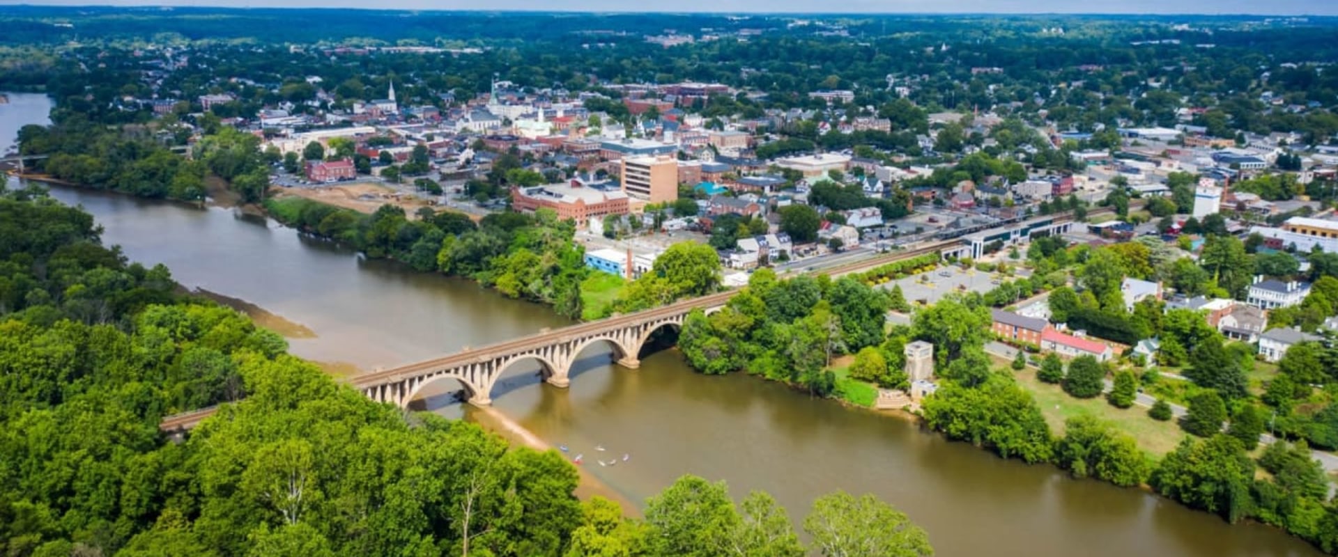 Discovering Fredericksburg: A Vibrant Suburban Neighborhood in Virginia